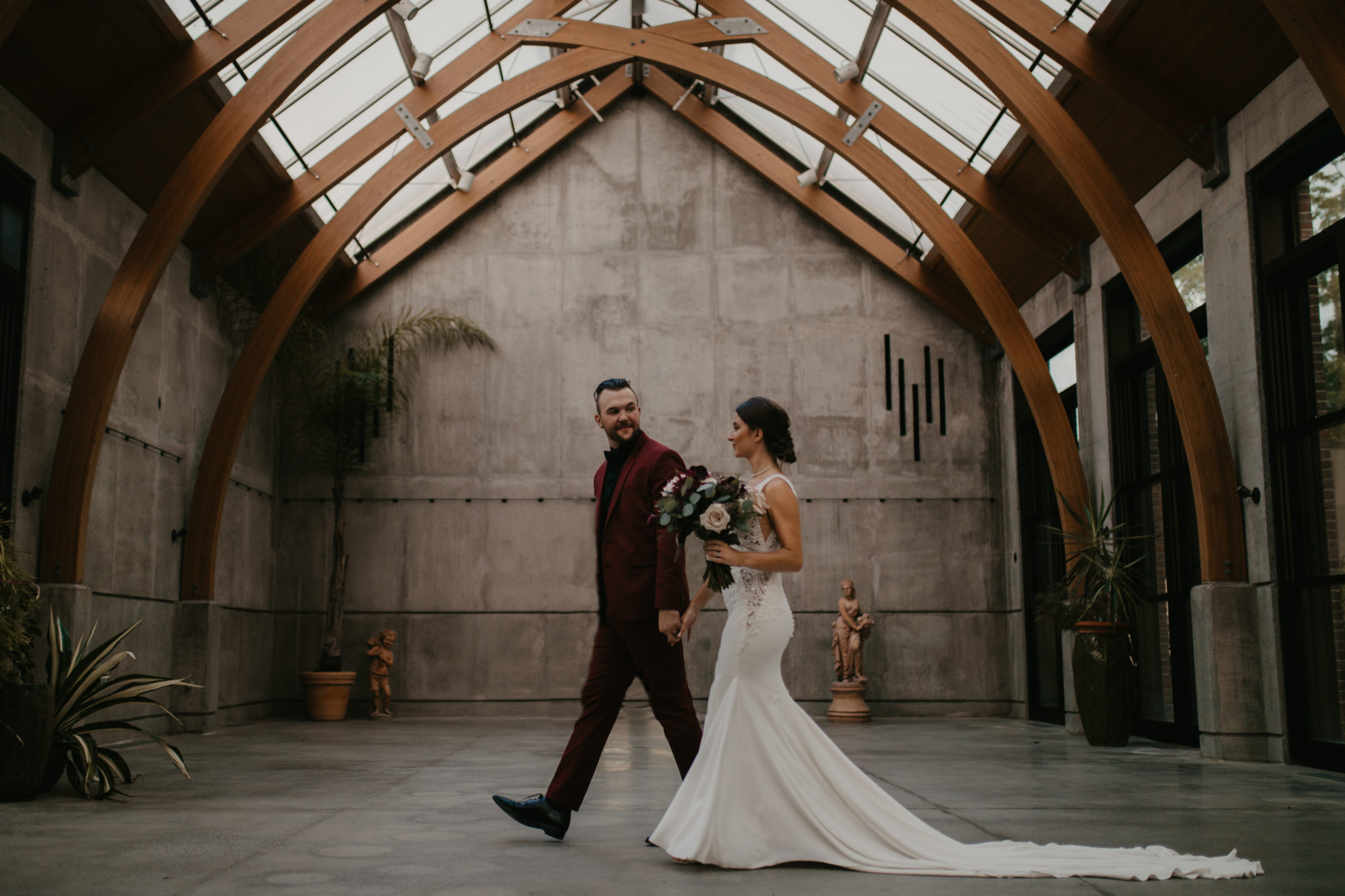 12 Reasons to have a Small Intimate Wedding - throughtheevergreen.com